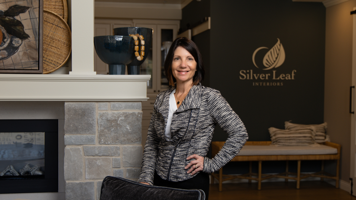 Interior Design and Furnishings: Laura Groenier with Silver Leaf ...